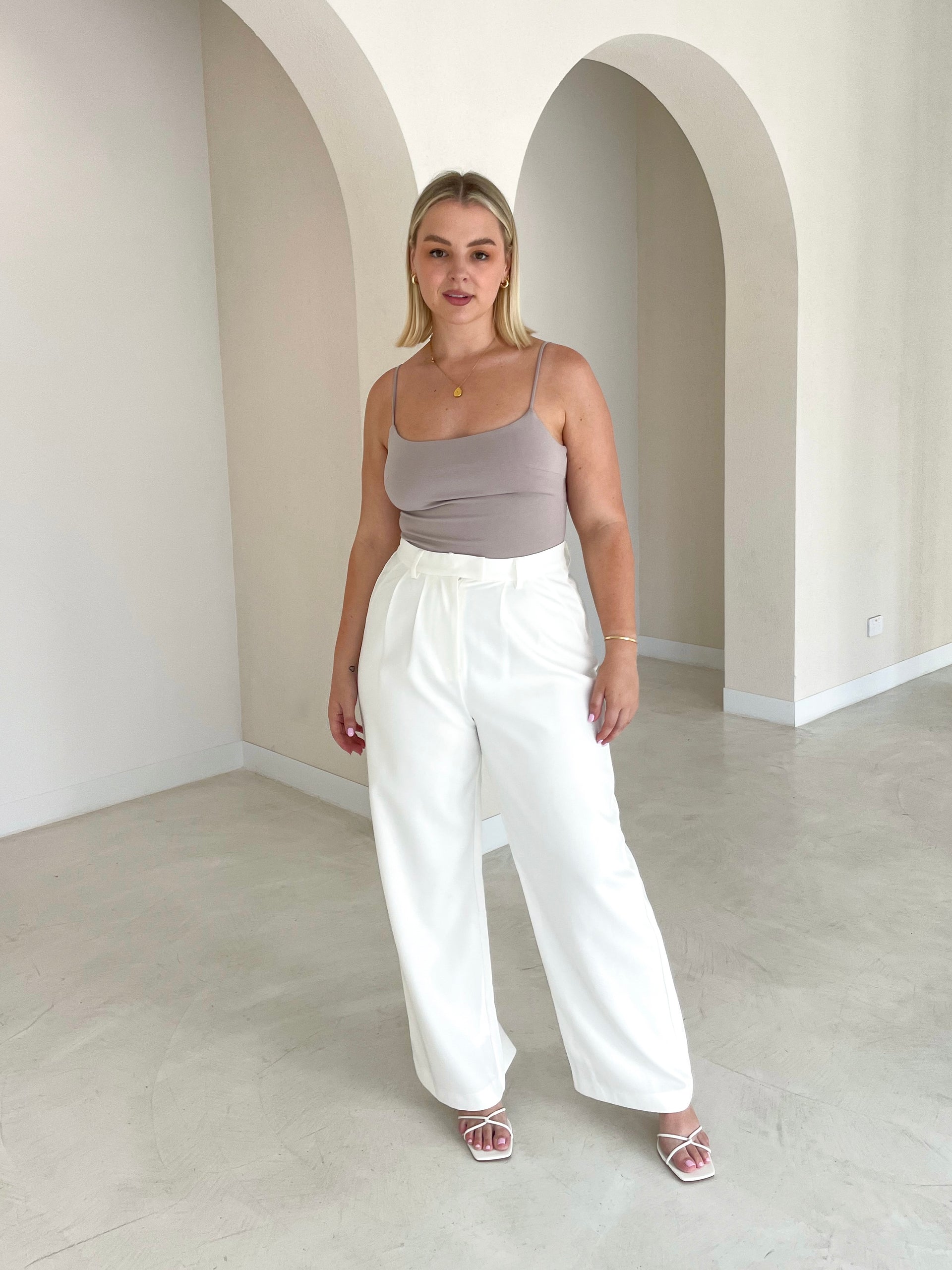 DOWNTOWN WIDE LEG PANT WHITE